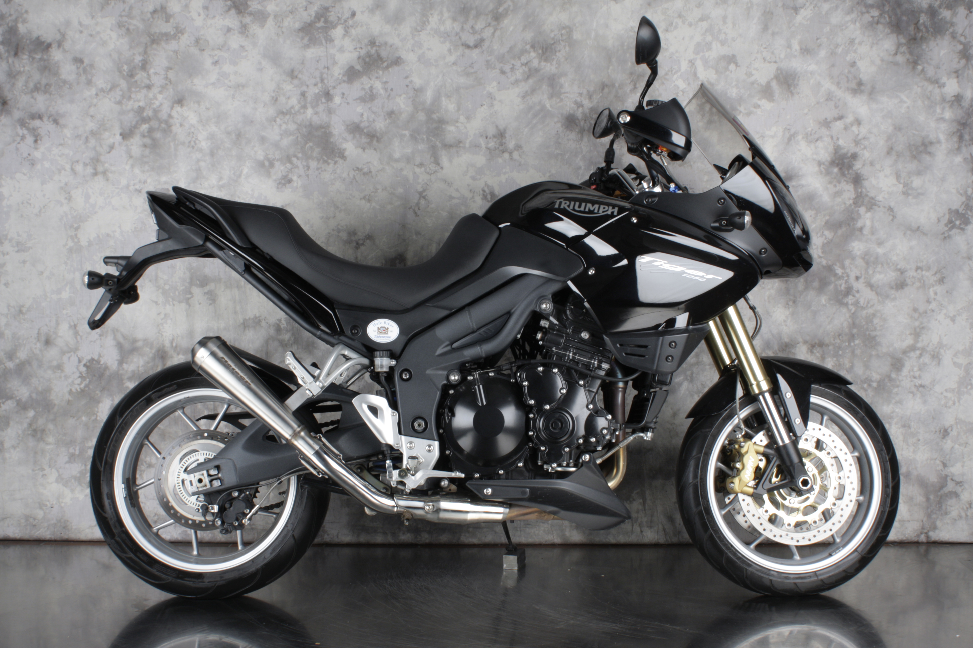 Triumph Tiger - Slipon Megacon 400-300